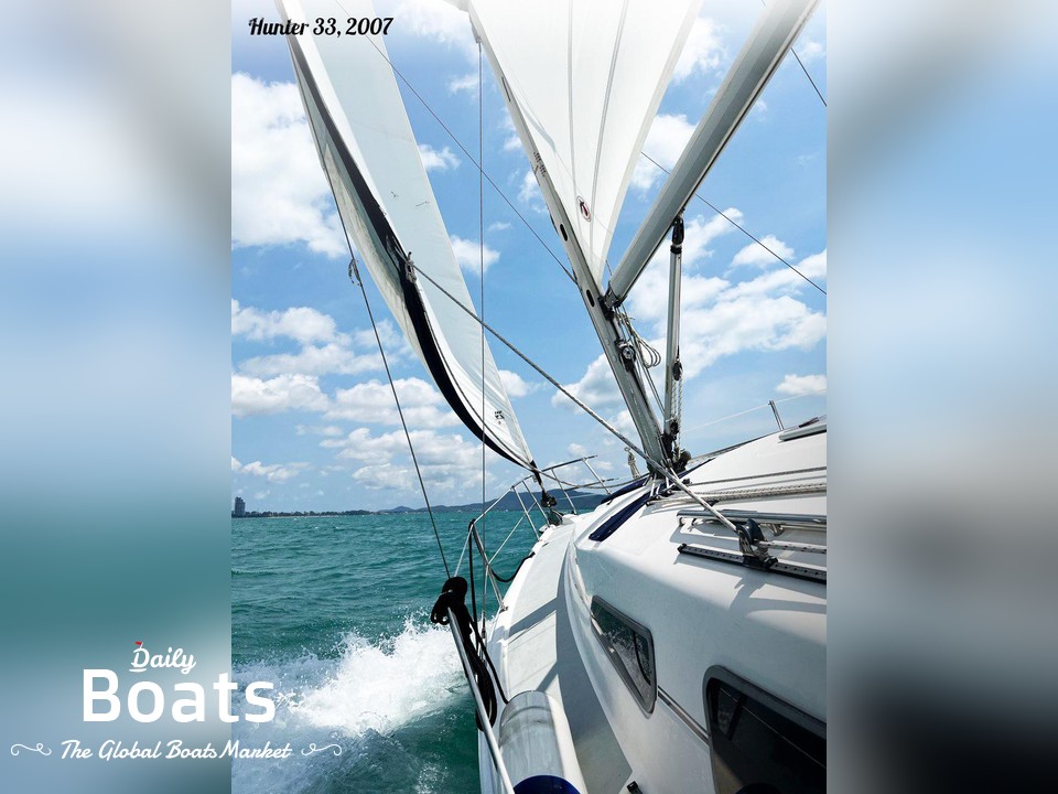 2007 Hunter 33 Fractional Rig Sloop for sale. View price, photos and ...