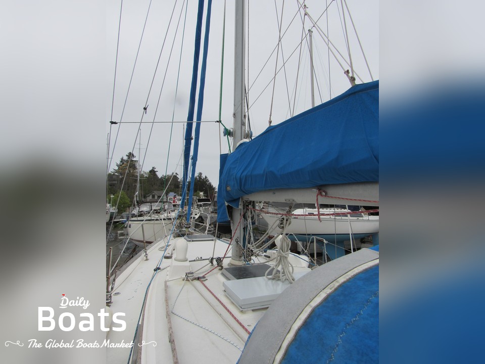 1982 Pearson 367 for sale. View price, photos and Buy 1982 Pearson 367 ...