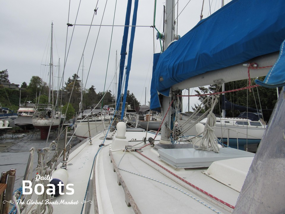 1982 Pearson 367 for sale. View price, photos and Buy 1982 Pearson 367 ...