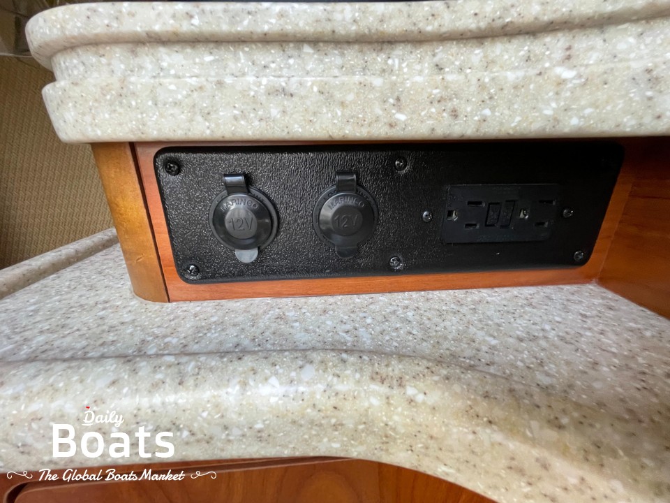 2008 Rinker 260 Express Cruiser for sale. View price, photos and Buy ...