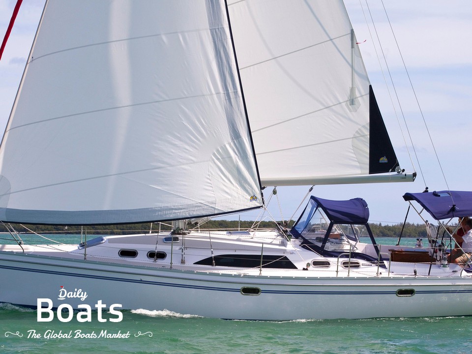 2013 Catalina 385 for sale. View price, photos and Buy 2013 Catalina ...