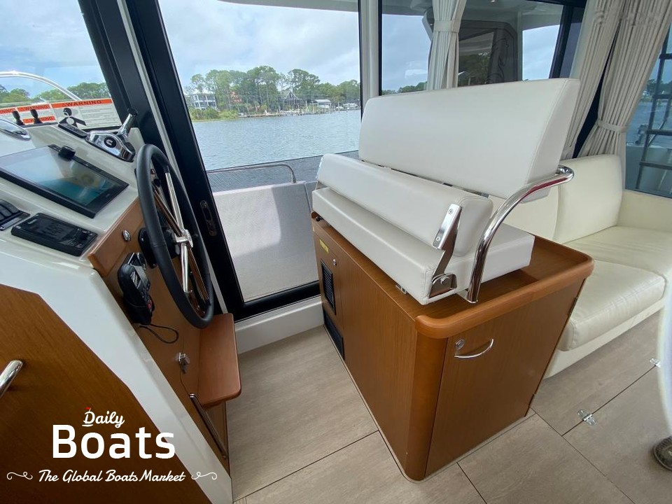 2020 Beneteau Swift Trawler 35 for sale. View price, photos and Buy 2020 Beneteau Swift Trawler ...