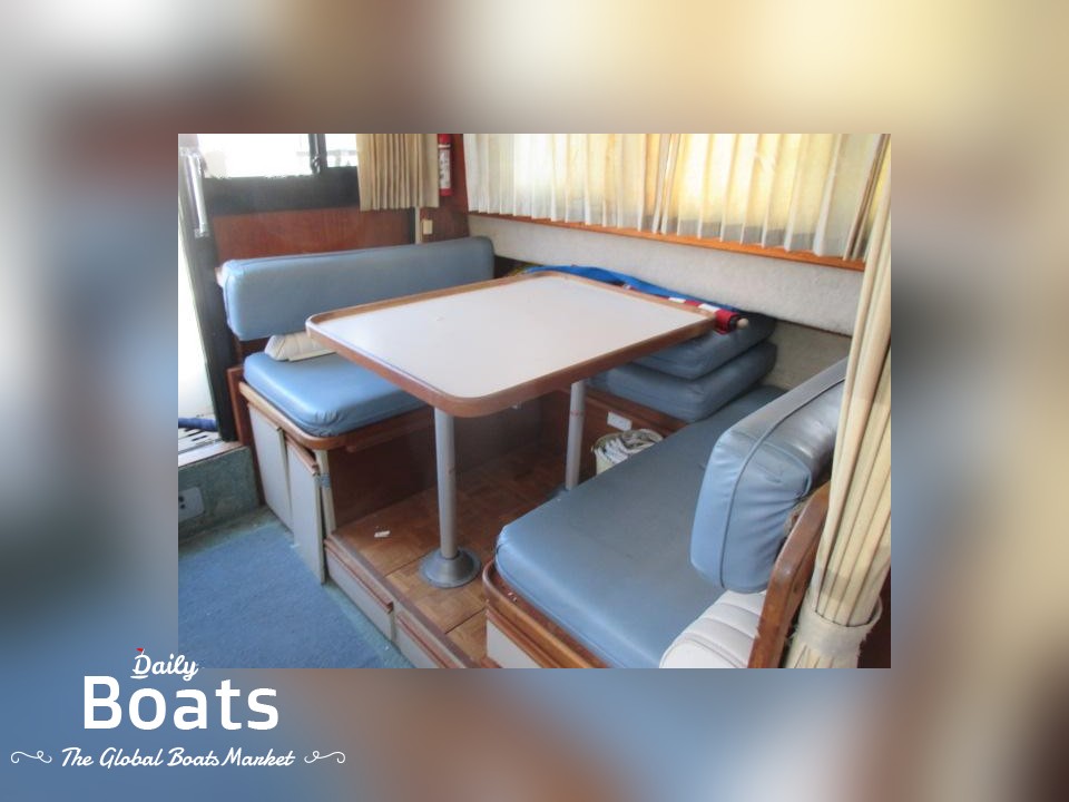 1990 Carver 2897 Mariner for sale. View price, photos and Buy 1990 ...