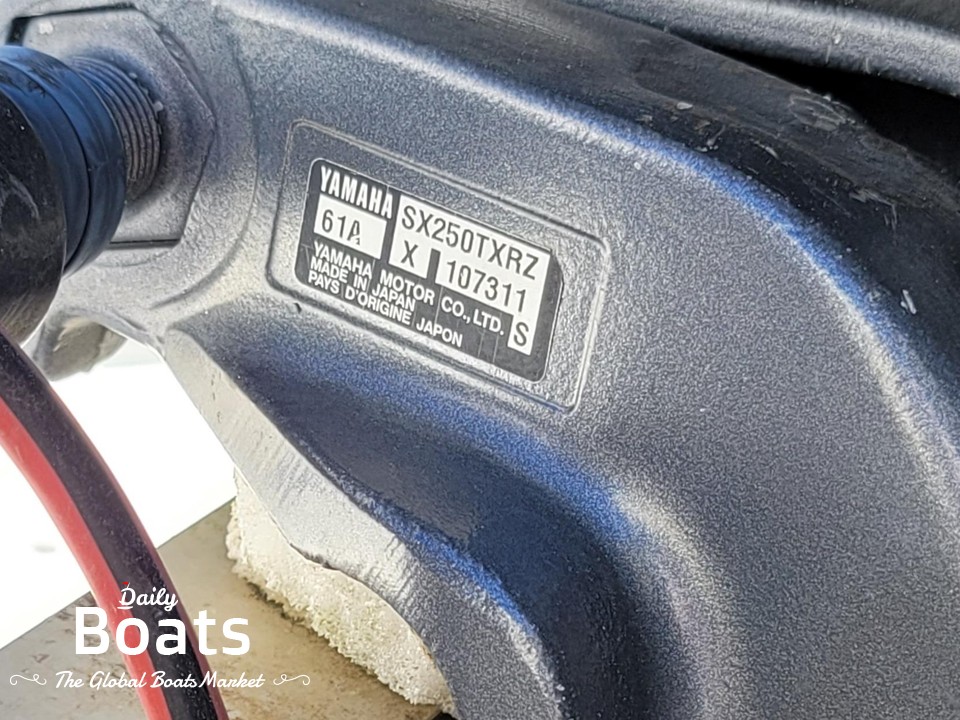 1985 Mako 228 Cuddy for sale. View price, photos and Buy 1985 Mako 228 ...