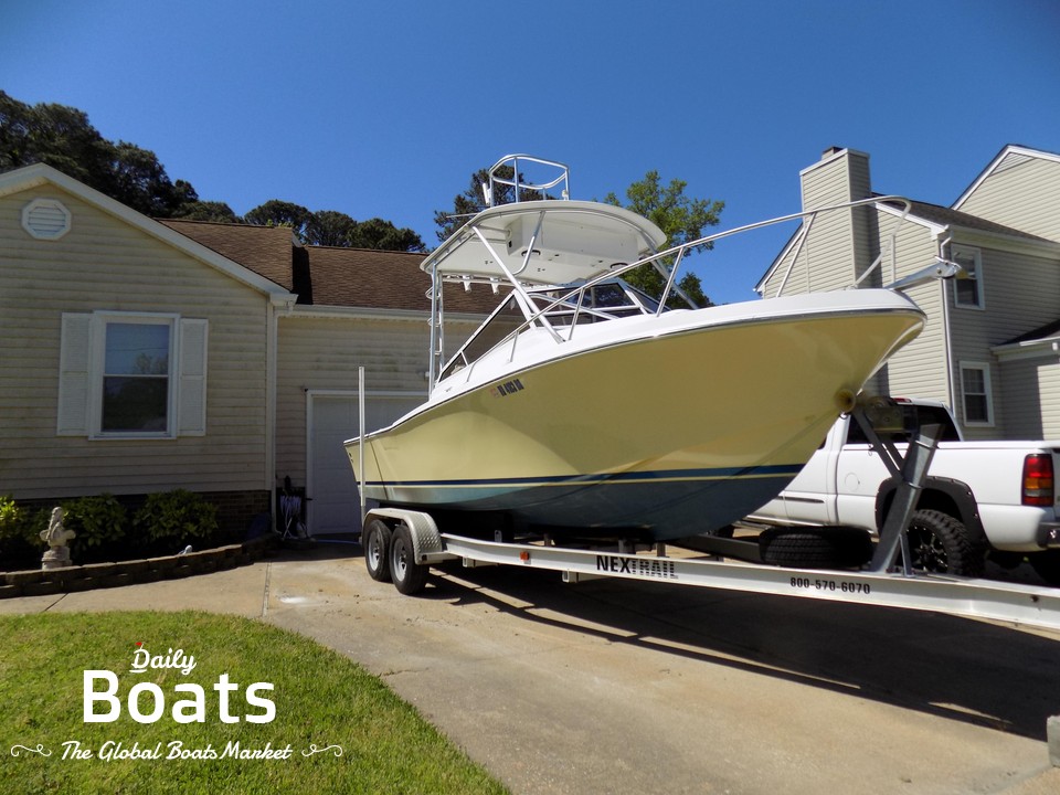 1985 Mako 228 Cuddy for sale. View price, photos and Buy 1985 Mako 228 ...