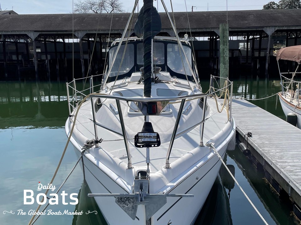 2002 Hunter 326 for sale. View price, photos and Buy 2002 Hunter 326 ...