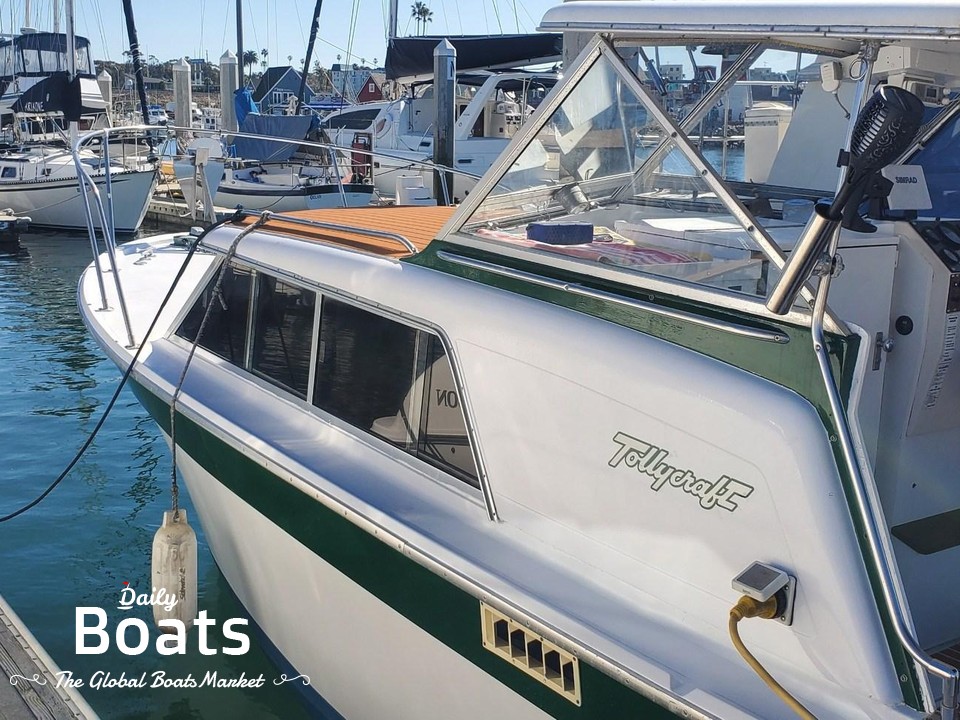 1972 Tollycraft 24' Express Cruiser Sedan à vendre. Voir le prix, les ...