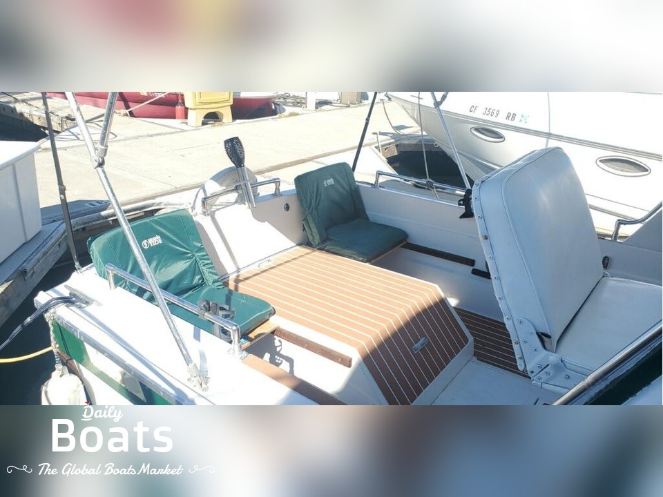 1972 Tollycraft 24' Express Cruiser Sedan for sale. View price, photos ...