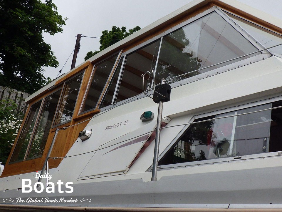 1972 Princess 32 for sale. View price, photos and Buy 1972 Princess 32 ...