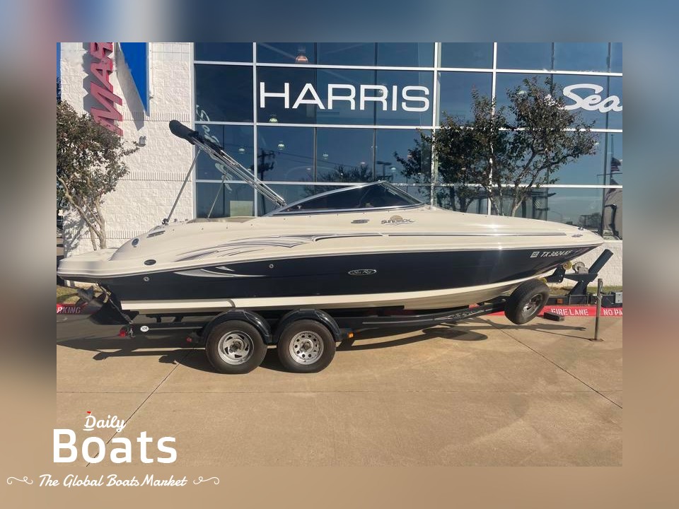 2005 Sea Ray 220 Sundeck for sale. View price, photos and Buy 2005 Sea ...