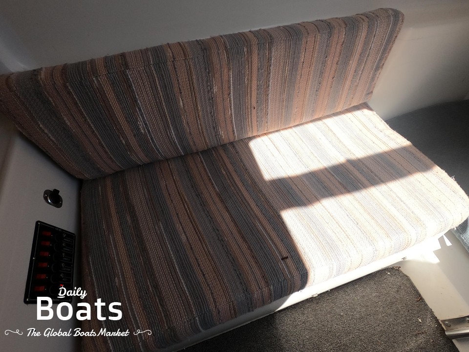 1990 MacGregor 26D for sale. View price, photos and Buy 1990 MacGregor ...