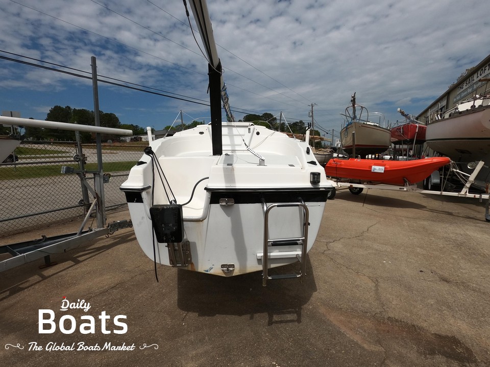 1990 MacGregor 26D for sale. View price, photos and Buy 1990 MacGregor ...