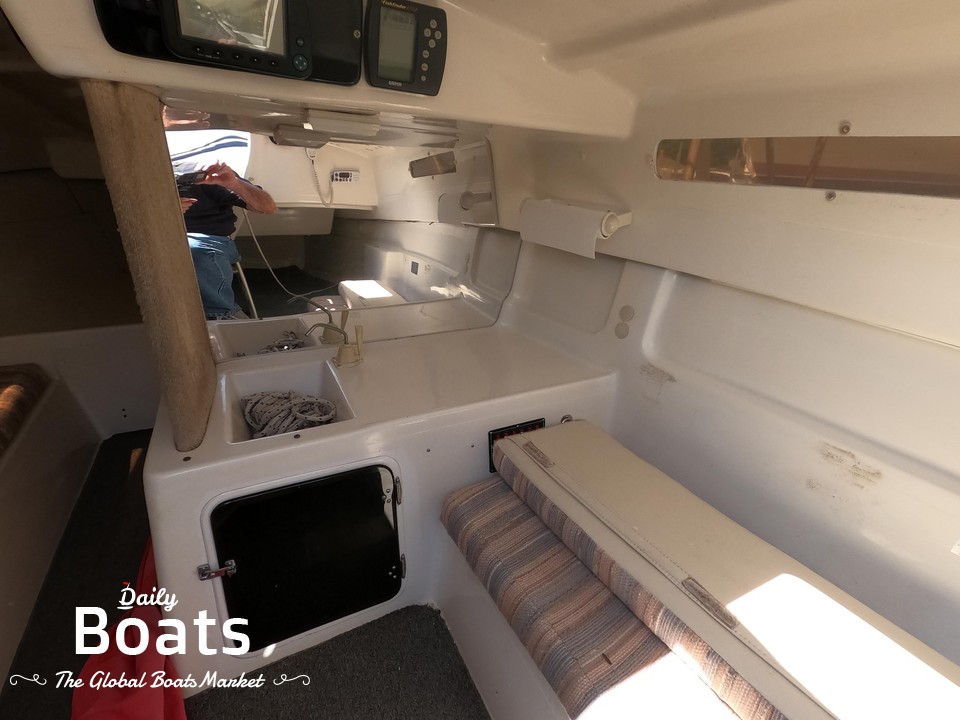 1990 MacGregor 26D for sale. View price, photos and Buy 1990 MacGregor ...