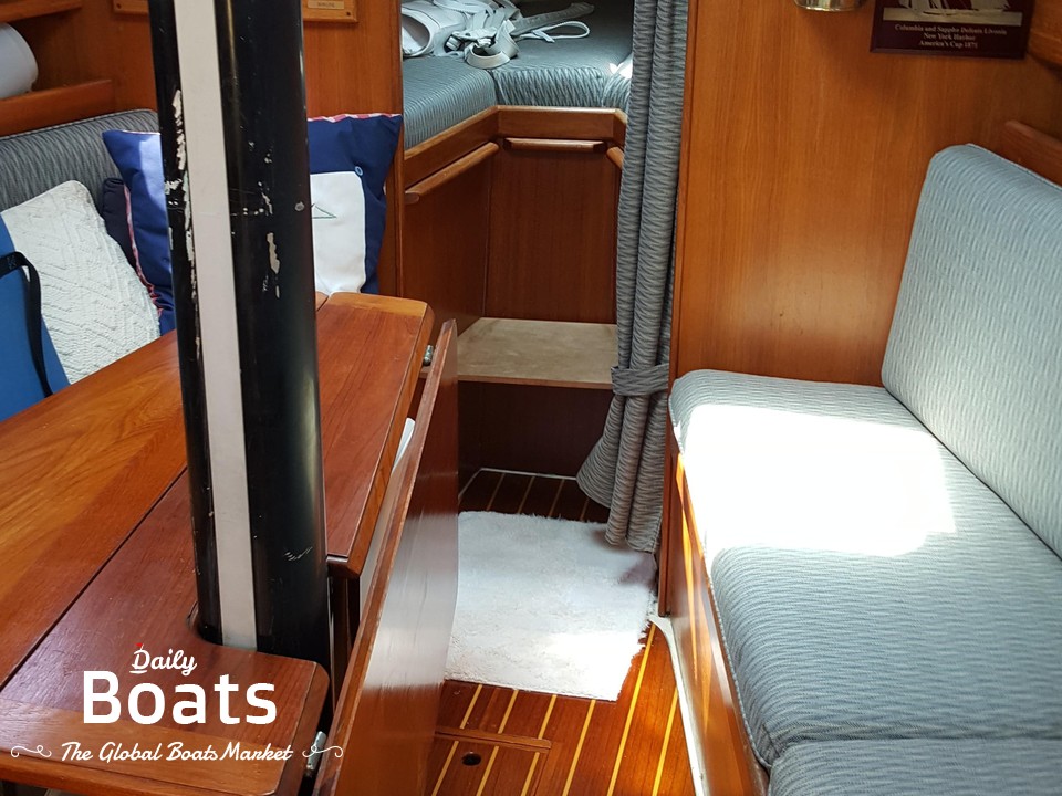 1988 Ericson 32-200 for sale. View price, photos and Buy 1988 Ericson ...