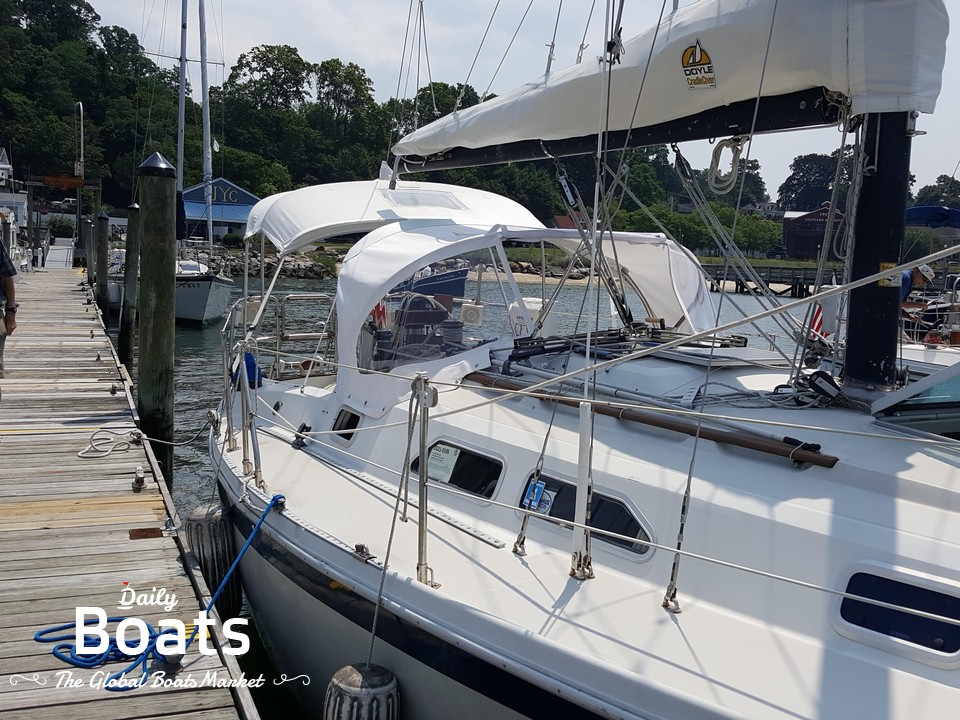 1988 Ericson 32-200 for sale. View price, photos and Buy 1988 Ericson ...