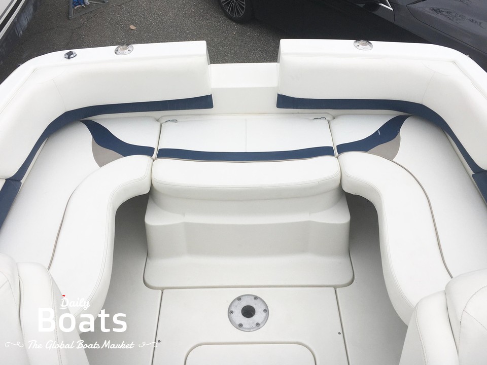 2001 Larson Cabrio 220 for sale. View price, photos and Buy 2001 Larson ...