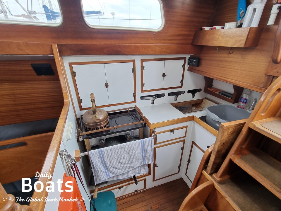 1988 Ebbtide 33 for sale. View price, photos and Buy 1988 Ebbtide 33 ...