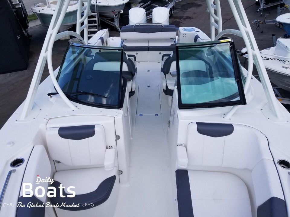 2022 Robalo R317 Dual Console for sale. View price, photos and Buy 2022 ...