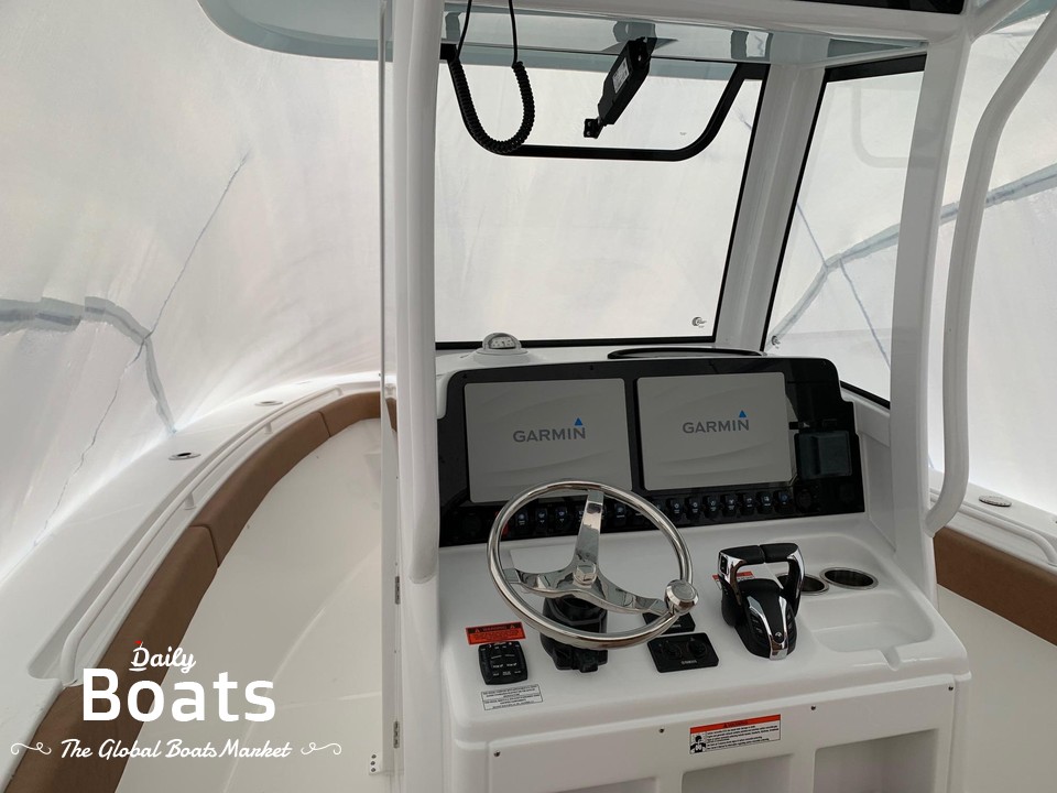 2022 Sea Hunt Gamefish 27 Cb for sale. View price, photos and Buy 2022 ...