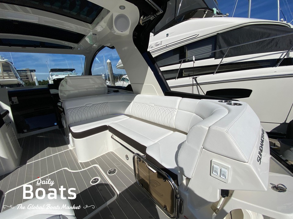 2022 Sea Ray 370 Outboard for sale. View price, photos and Buy 2022 Sea ...