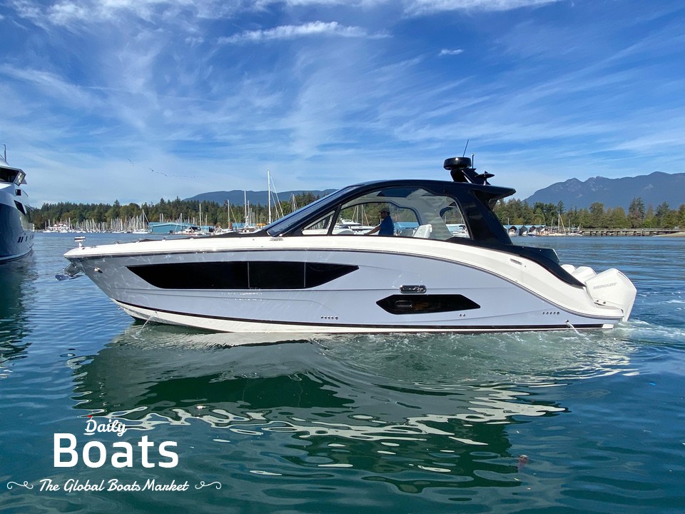 2022 Sea Ray 370 Outboard for sale. View price, photos and Buy 2022 Sea ...