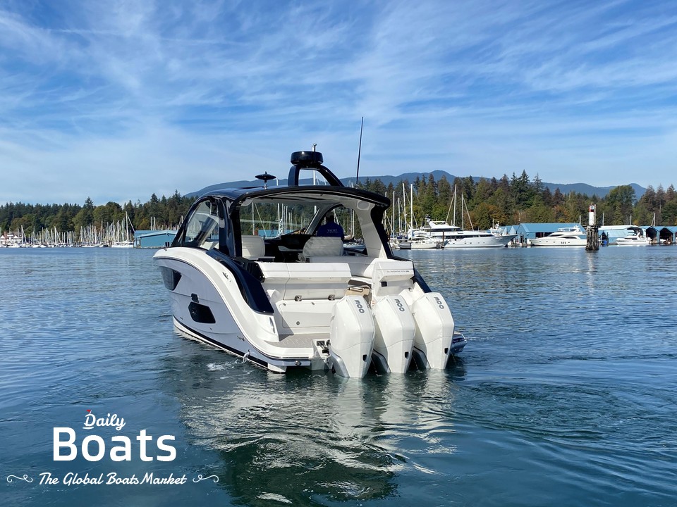 2022 Sea Ray 370 Outboard for sale. View price, photos and Buy 2022 Sea ...