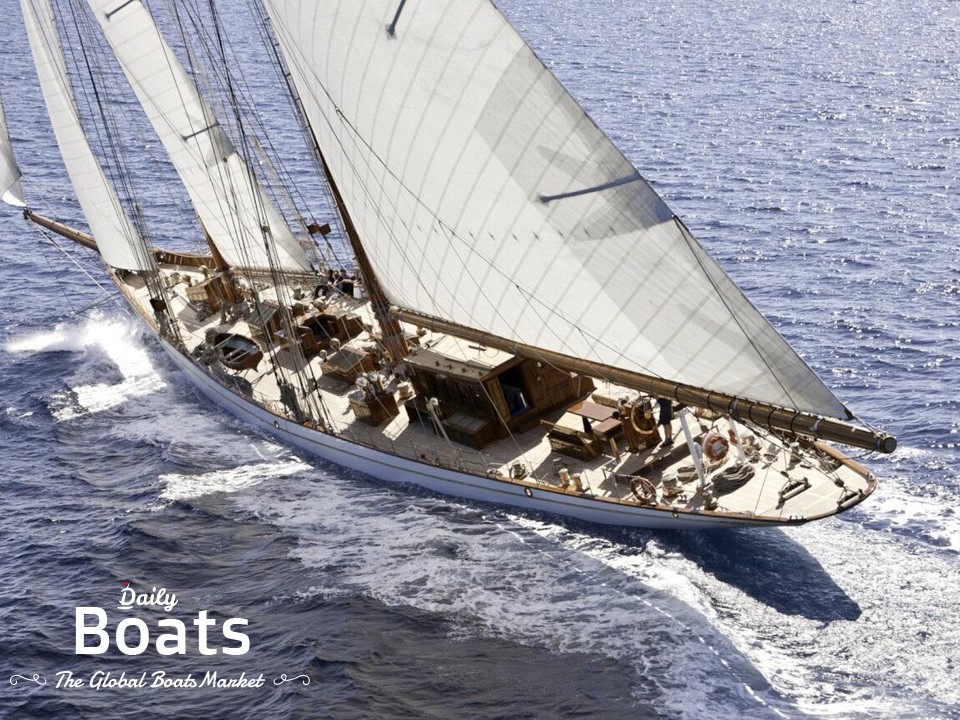 Antique classic boats Factoria Naval de Marin for sale - Daily Boats