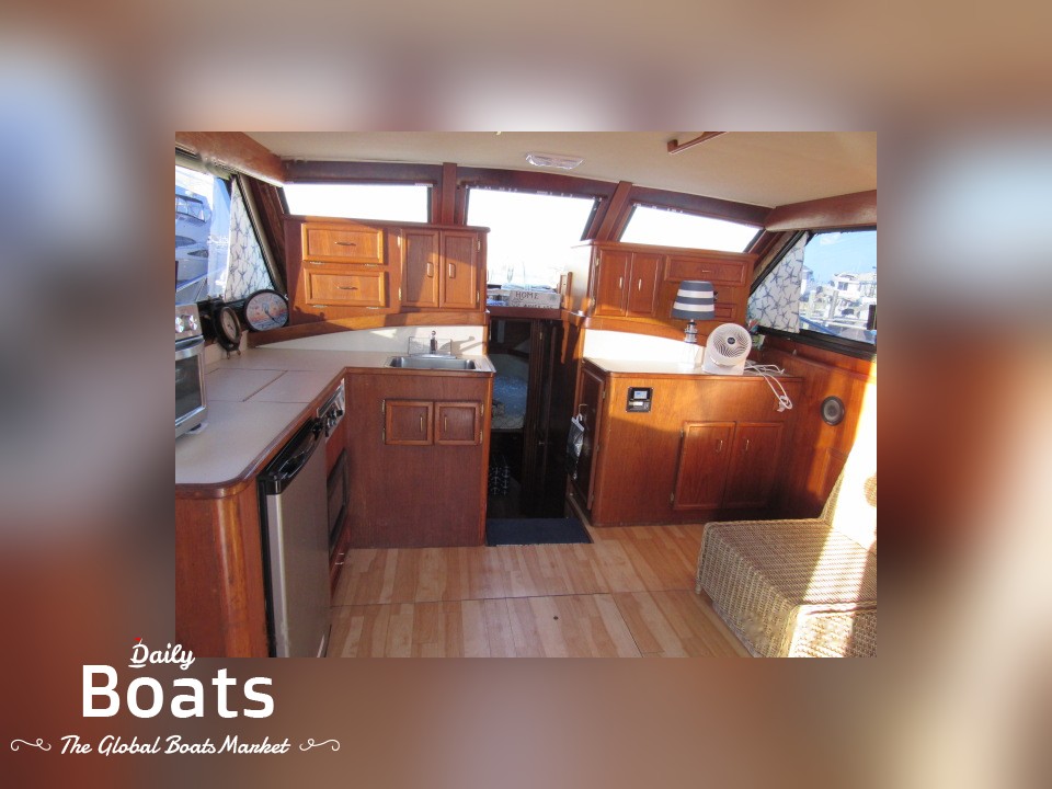 1988 Egg Harbor 33 Sedan for sale. View price, photos and Buy 1988 Egg ...