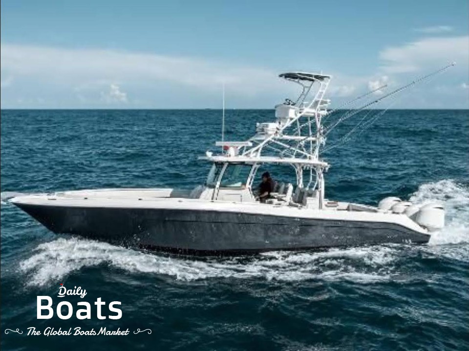 Used saltwater fishing boats Hcb center console for sale - Daily Boats