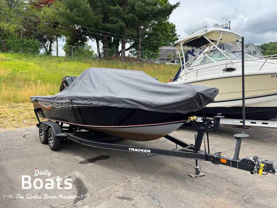 2020 Tracker Targa V-19 for sale. View price, photos and Buy 2020 ...