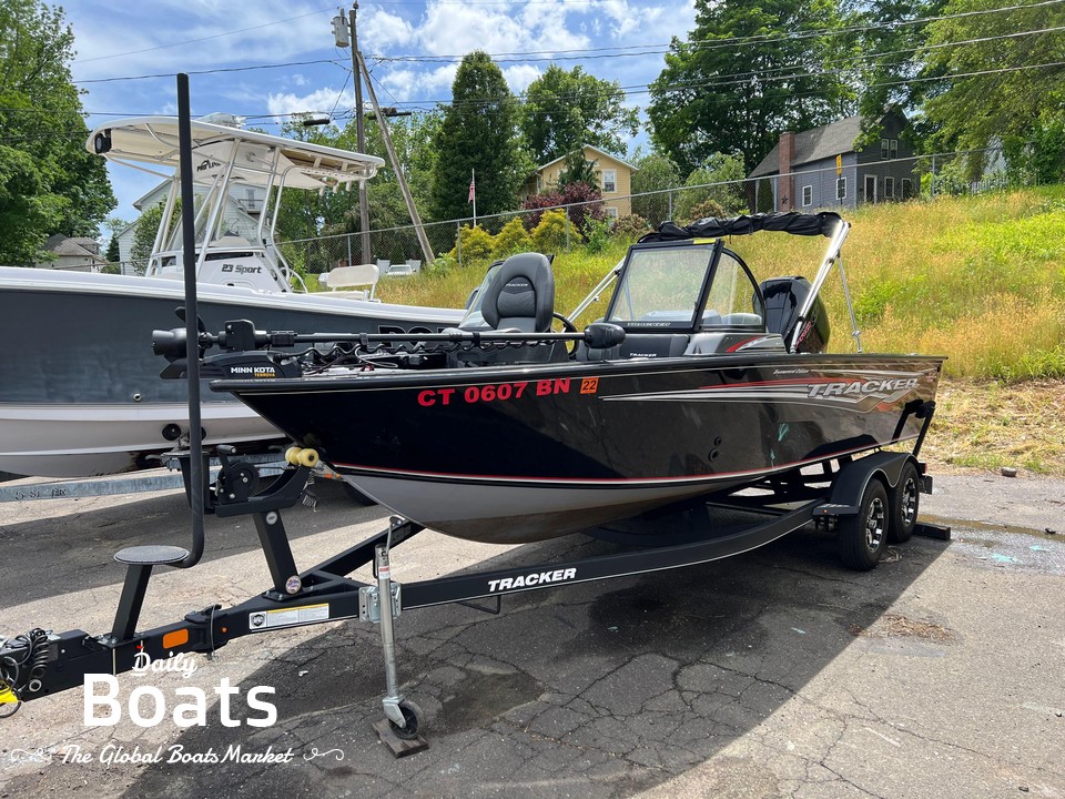 2020 Tracker Targa V-19 for sale. View price, photos and Buy 2020 ...