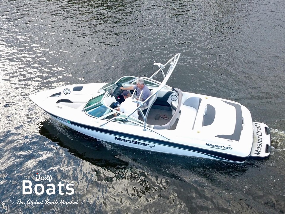 1999 Mastercraft Maristar 230 Sport for sale. View price, photos and ...