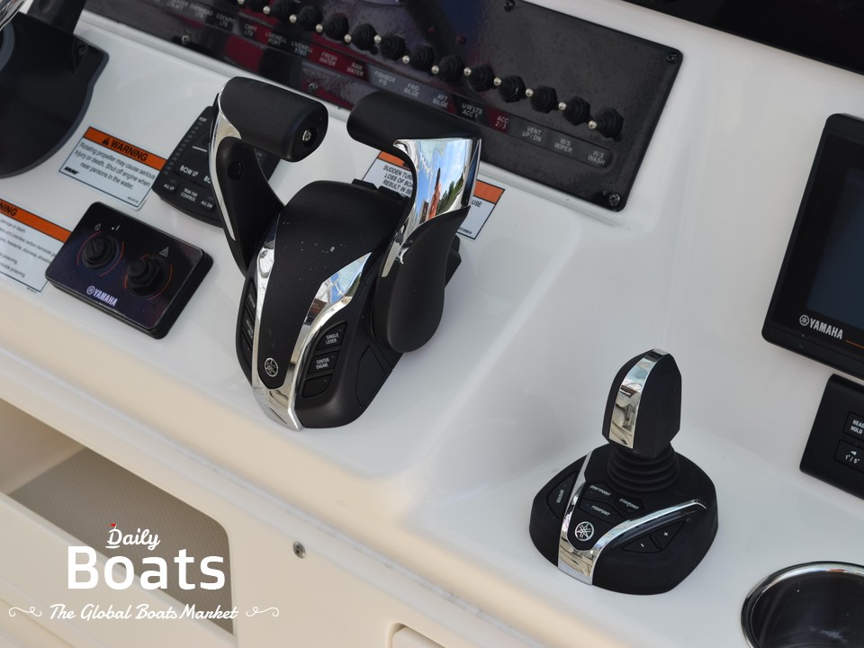 2022 Cobia 320 Cc for sale. View price, photos and Buy 2022 Cobia 320 ...