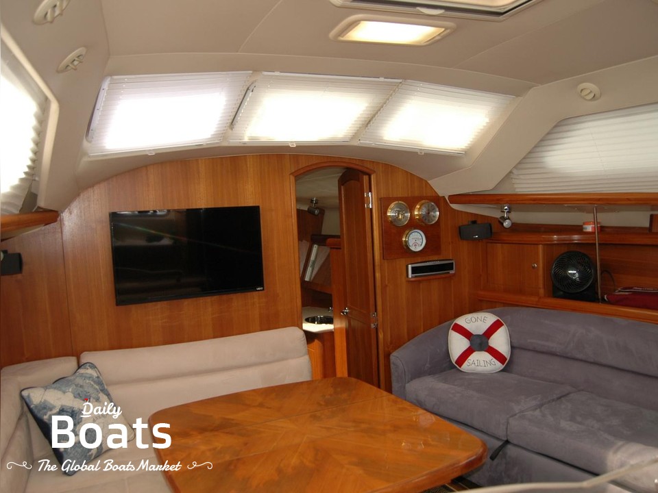 2006 Hunter 41 Deck Salon for sale. View price, photos and Buy 2006 ...