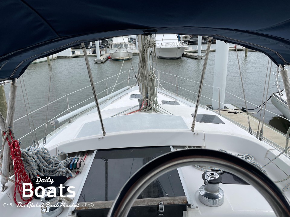 1993 Hunter Passage 42 for sale. View price, photos and Buy 1993 Hunter ...