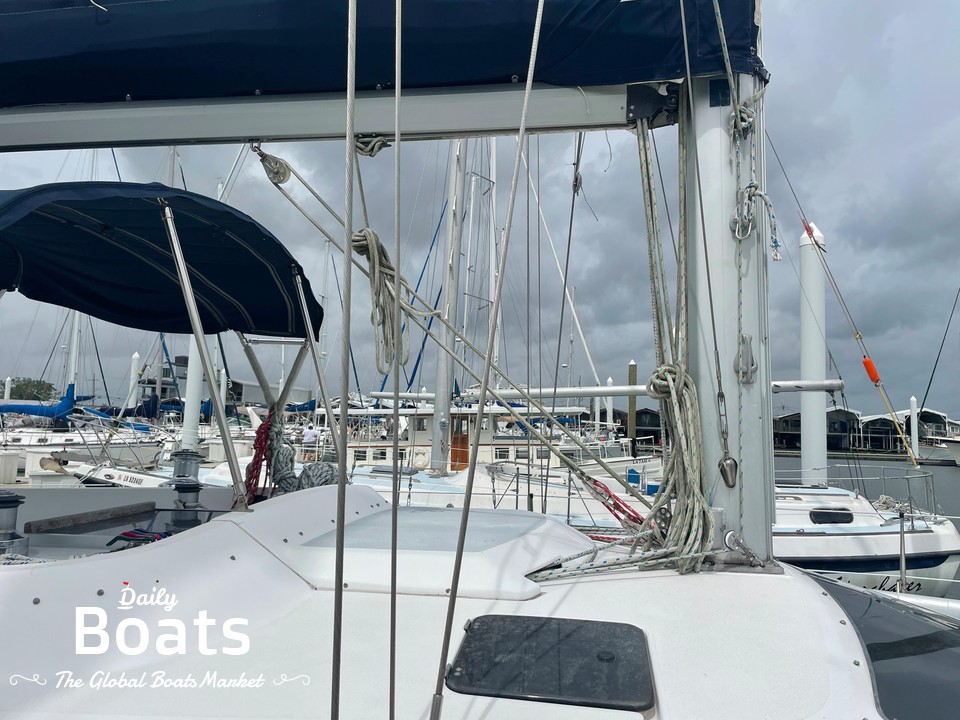 1993 Hunter Passage 42 for sale. View price, photos and Buy 1993 Hunter ...