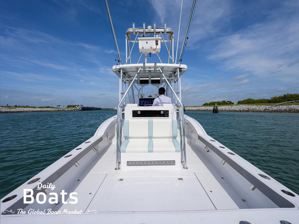 2004 Mirage Yachts Walk Around for sale. View price, photos and Buy ...