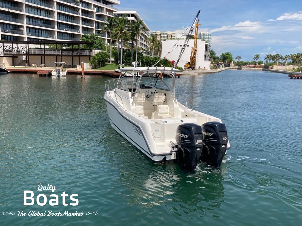 2009 Boston Whaler 255 Conquest for sale. View price, photos and Buy ...