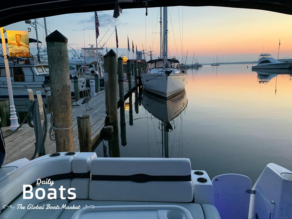 2018 Rinker 270 Express Cruiser for sale. View price, photos and Buy ...
