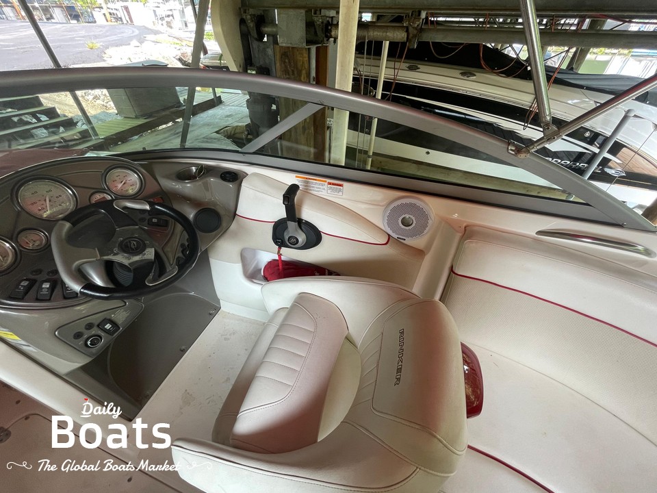 2006 Rinker 226 Captiva Bowrider for sale. View price, photos and Buy ...