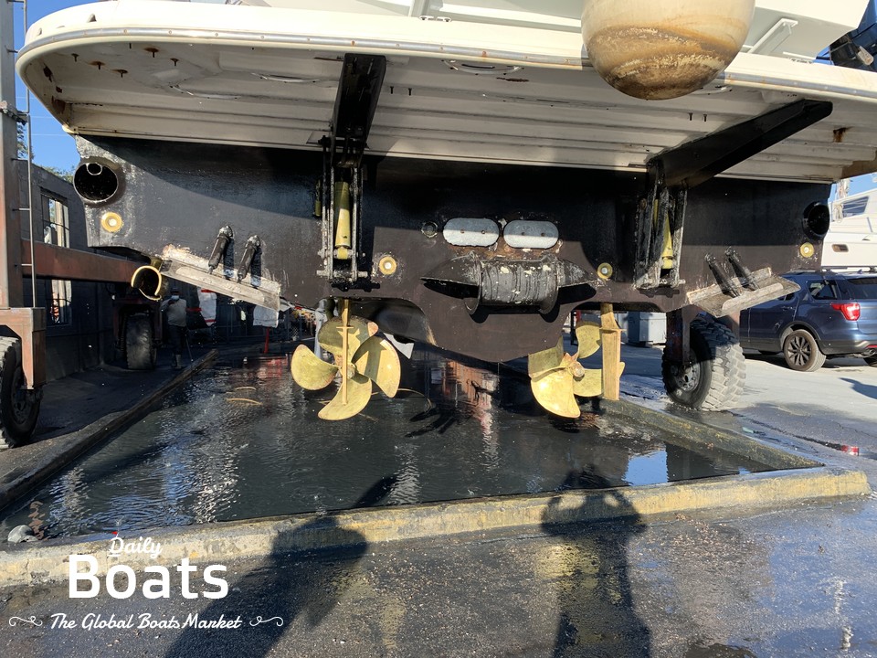 2008 Sea Ray 60 Sundancer for sale. View price, photos and Buy 2008 Sea ...