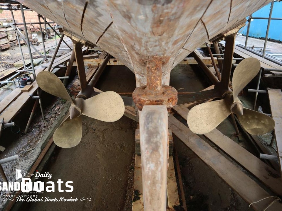 1956 Parker Twin Screw Motor Yacht for sale. View price, photos and Buy ...