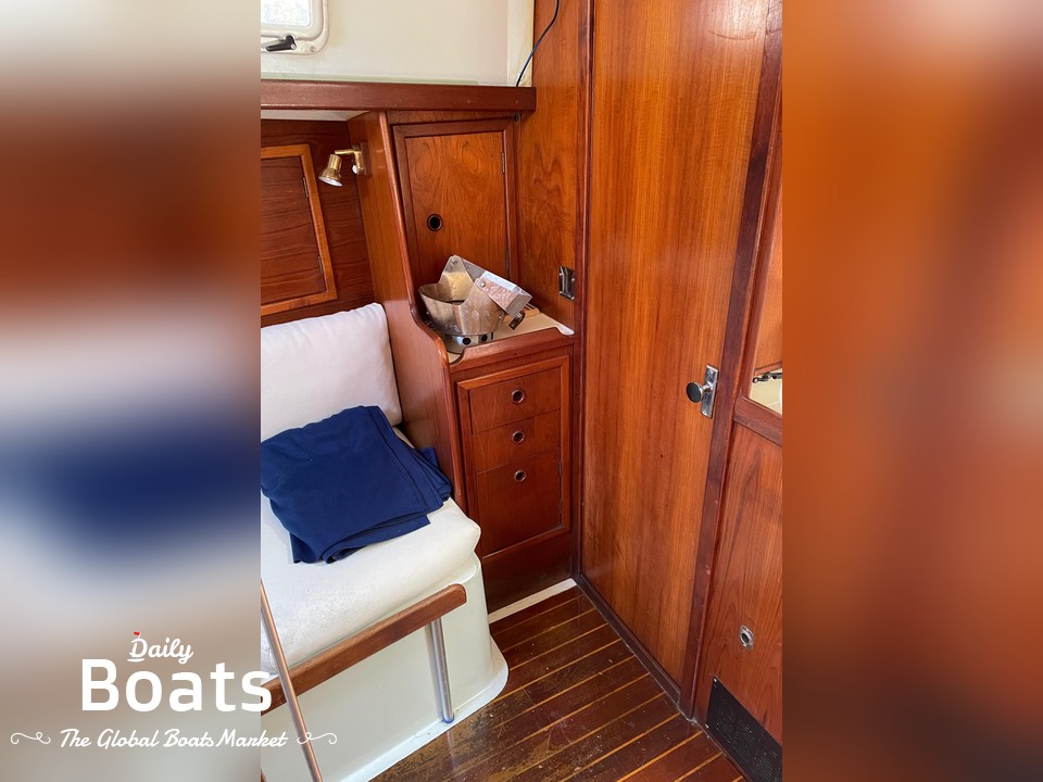 1981 Hinterhoeller Niagara 35 for sale. View price, photos and Buy 1981 ...