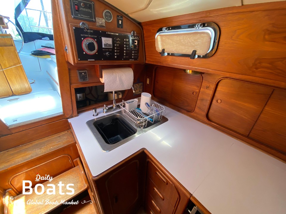 1982 Irwin Citation 40 for sale. View price, photos and Buy 1982 Irwin ...