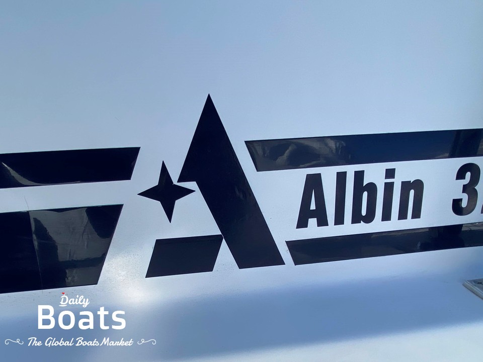 1995 Albin 32 Plus 2 Command Bridge for sale. View price, photos and ...