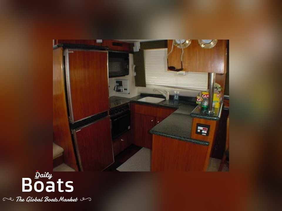 2000 Carver 456 Aft Cabin Motor Yacht for sale. View price, photos and ...