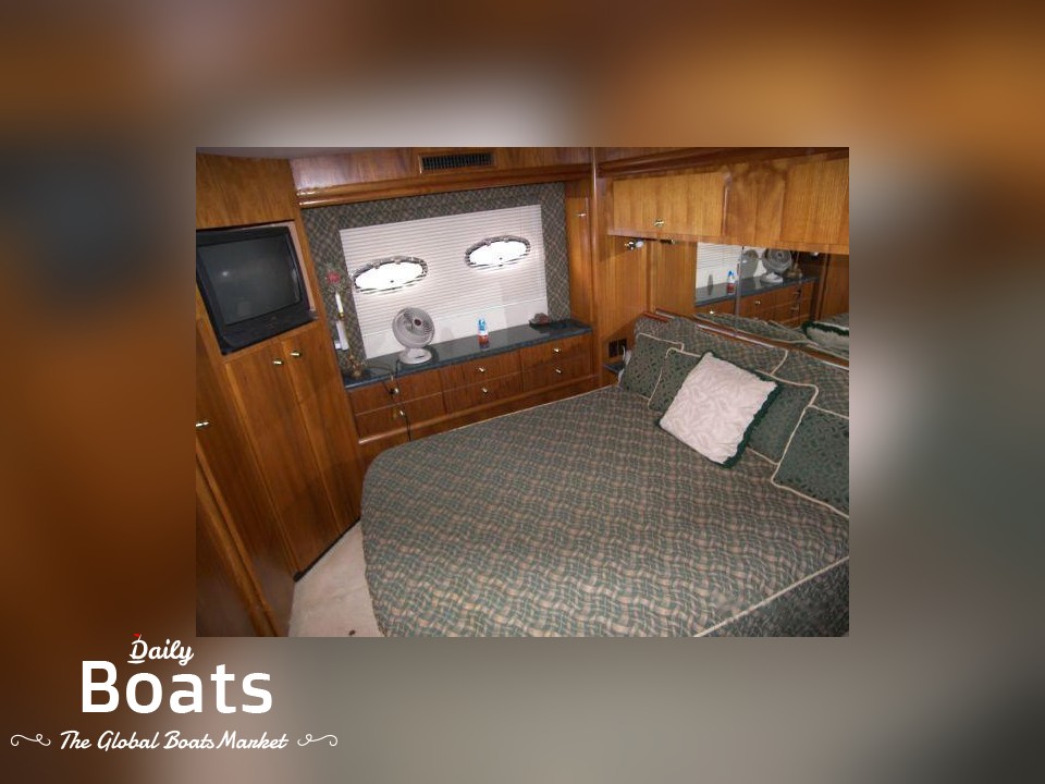 2000 Carver 456 Aft Cabin Motor Yacht for sale. View price, photos and ...