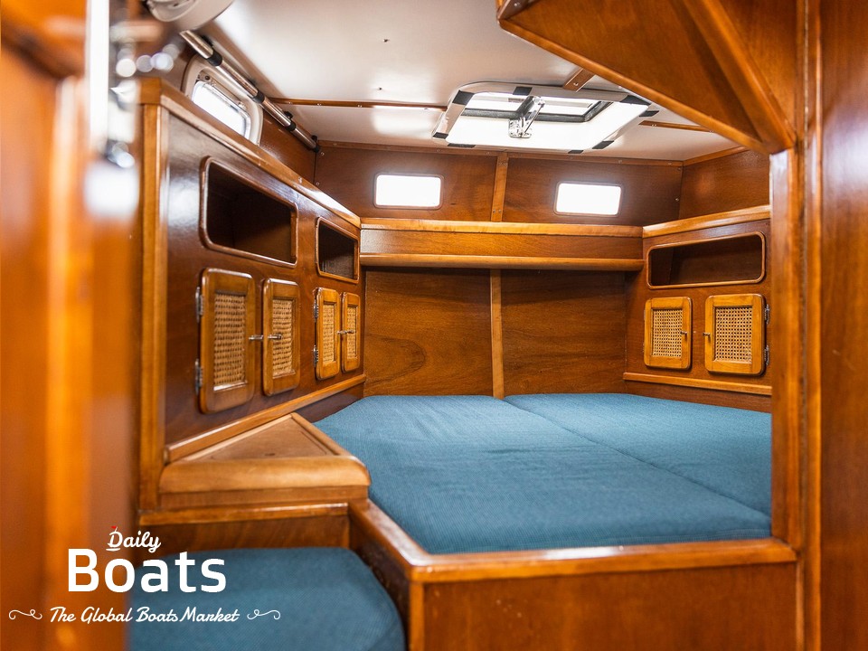 2004 Bruce Roberts 38 for sale. View price, photos and Buy 2004 Bruce ...