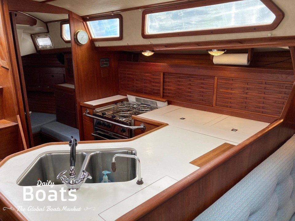 1989 Sabre 42 Cb for sale. View price, photos and Buy 1989 Sabre 42 Cb ...