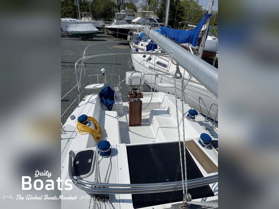 1995 Catalina 36 Mkii for sale. View price, photos and Buy 1995 ...